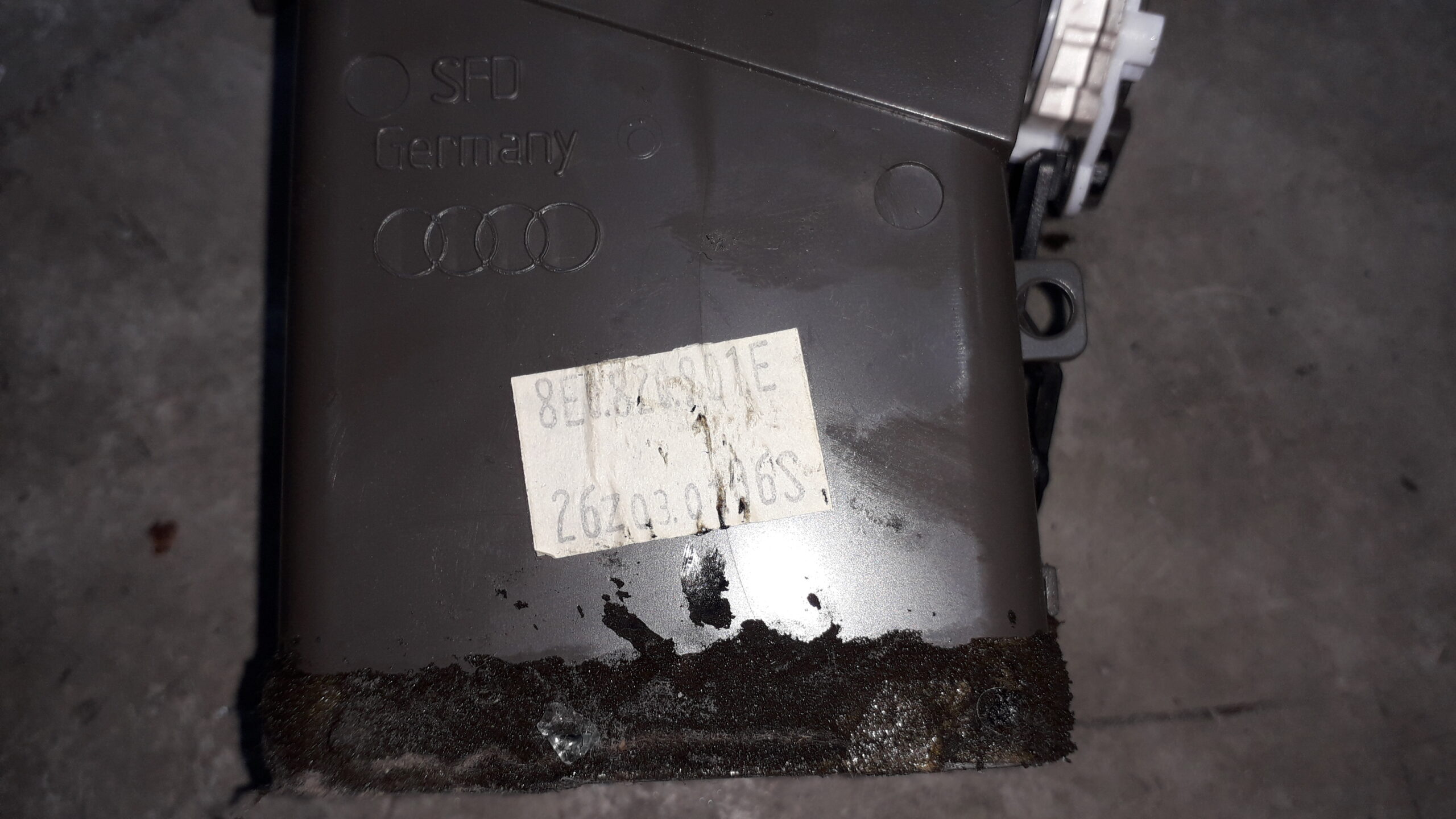 Arejador esquerdo do tablier Audi A4 B6 – AS Brito – Viaturas e Pneus ...